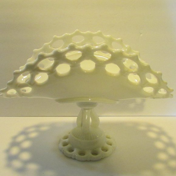 Kitchen | Vintage Doris Lace Fan Folded Milk Glass Fruit Bowl Holder ...